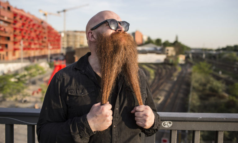 Stand-Up Comedian – Johnny Armstrong